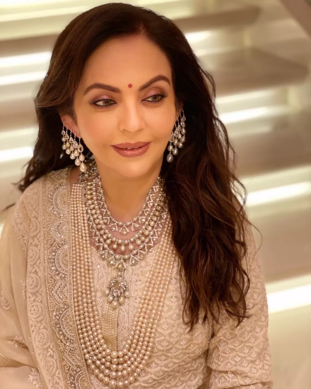 15 Pristine Diamond Jewellery Owned By Nita Ambani: Abstract Neckpieces ...