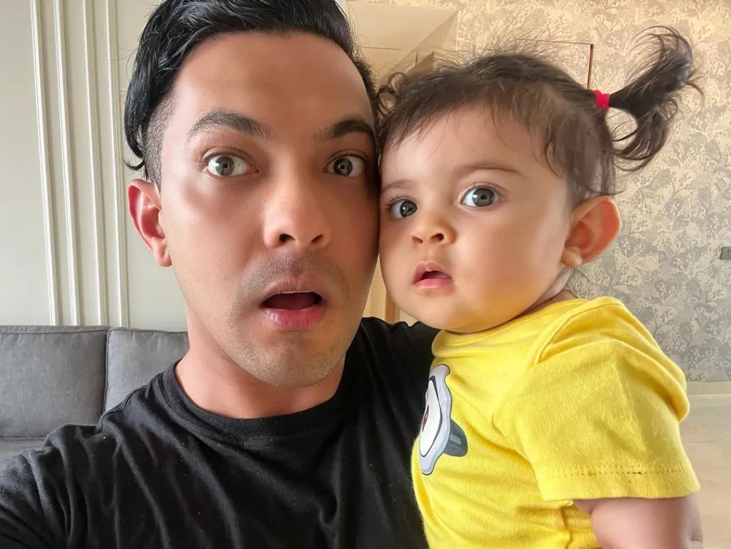 Aditya Narayan 6-Month-Old Baby Girl, Tvisha Looks Pretty In 'Lehenga-Choli' In Unseen Pictures