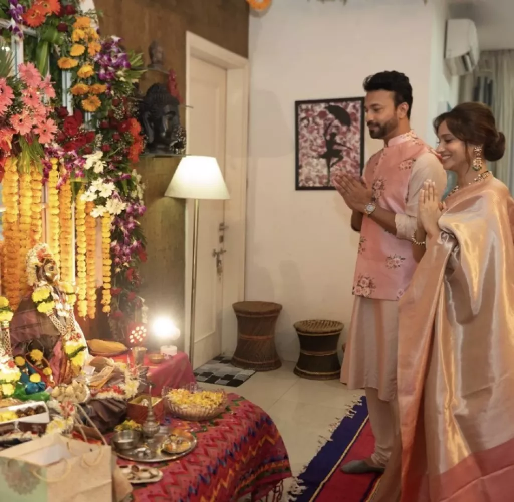 Ankita Lokhande Celebrates 'Gauri Poojan' With Hubby, Vicky Jain In ...
