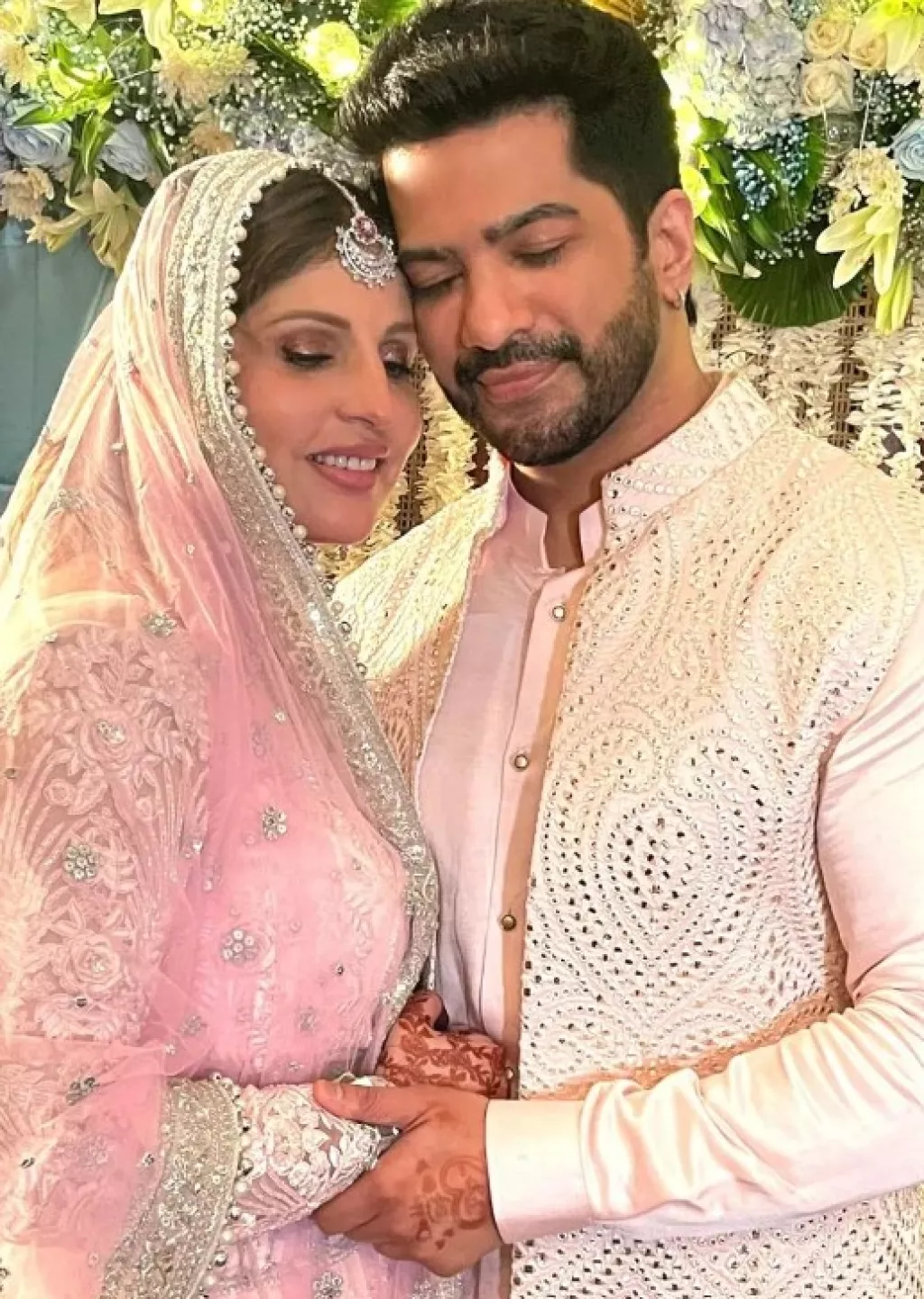 Amit Tandon And Wife, Ruby Renew Wedding Wows In An Intimate Ceremony ...