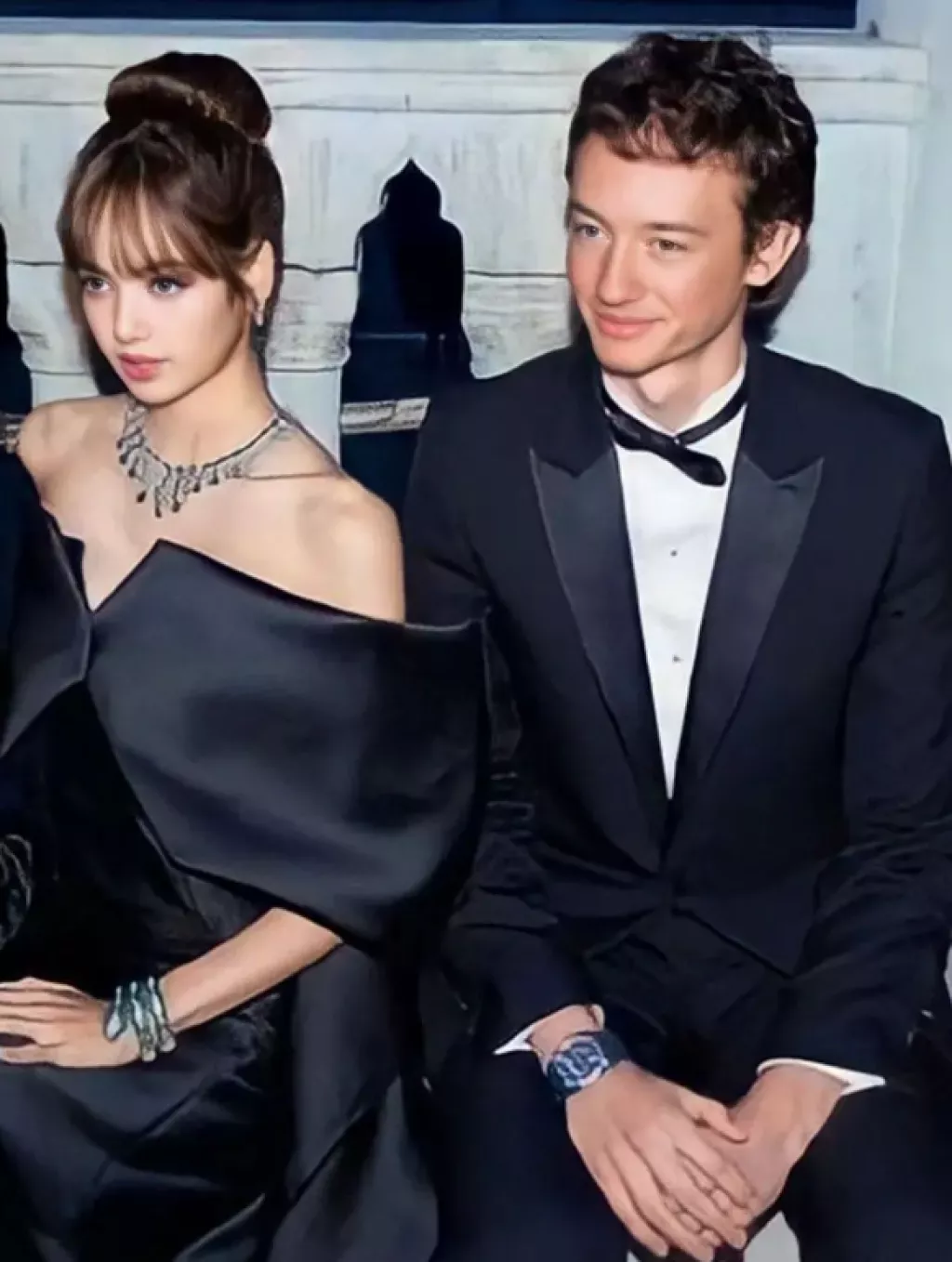 BLACKPINK's Lisa Spotted Enjoying Parisian Romance With Rumoured ...