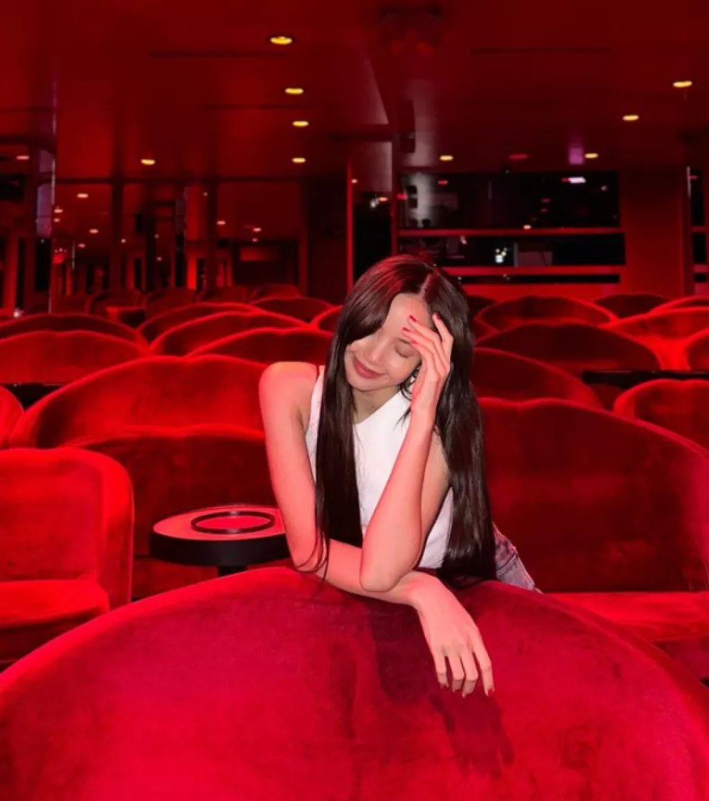 BLACKPINK's Lisa Spotted Enjoying Parisian Romance With Rumoured ...