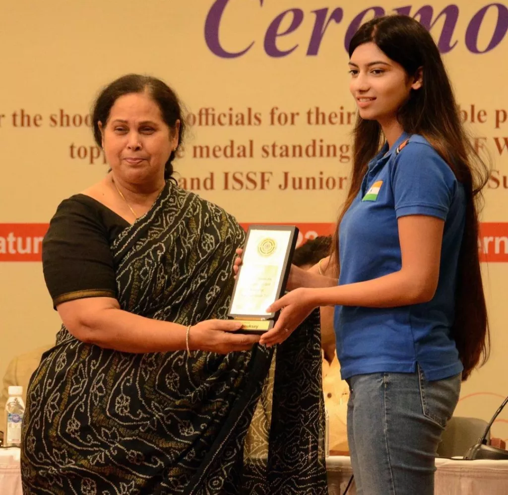 Meet Ashi Chouksey, Sports Shooter, Won Silver, Bronze Medals At the ...