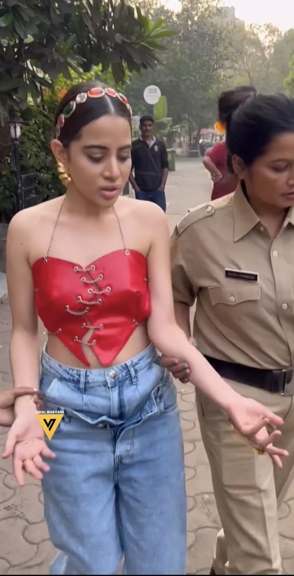 Uorfi Javed Gets Arrested For Wearing Inappropriate Clothes In Public ...
