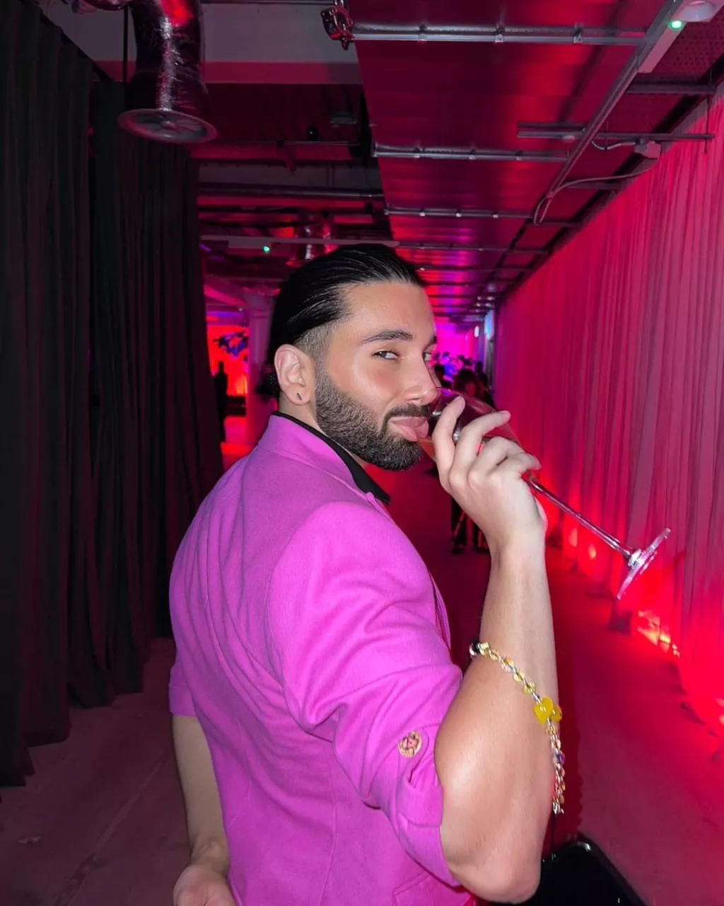 Meet Orry Awatramani: Celebs' BFF, Swiggy Compares Him With 'Aloo ...