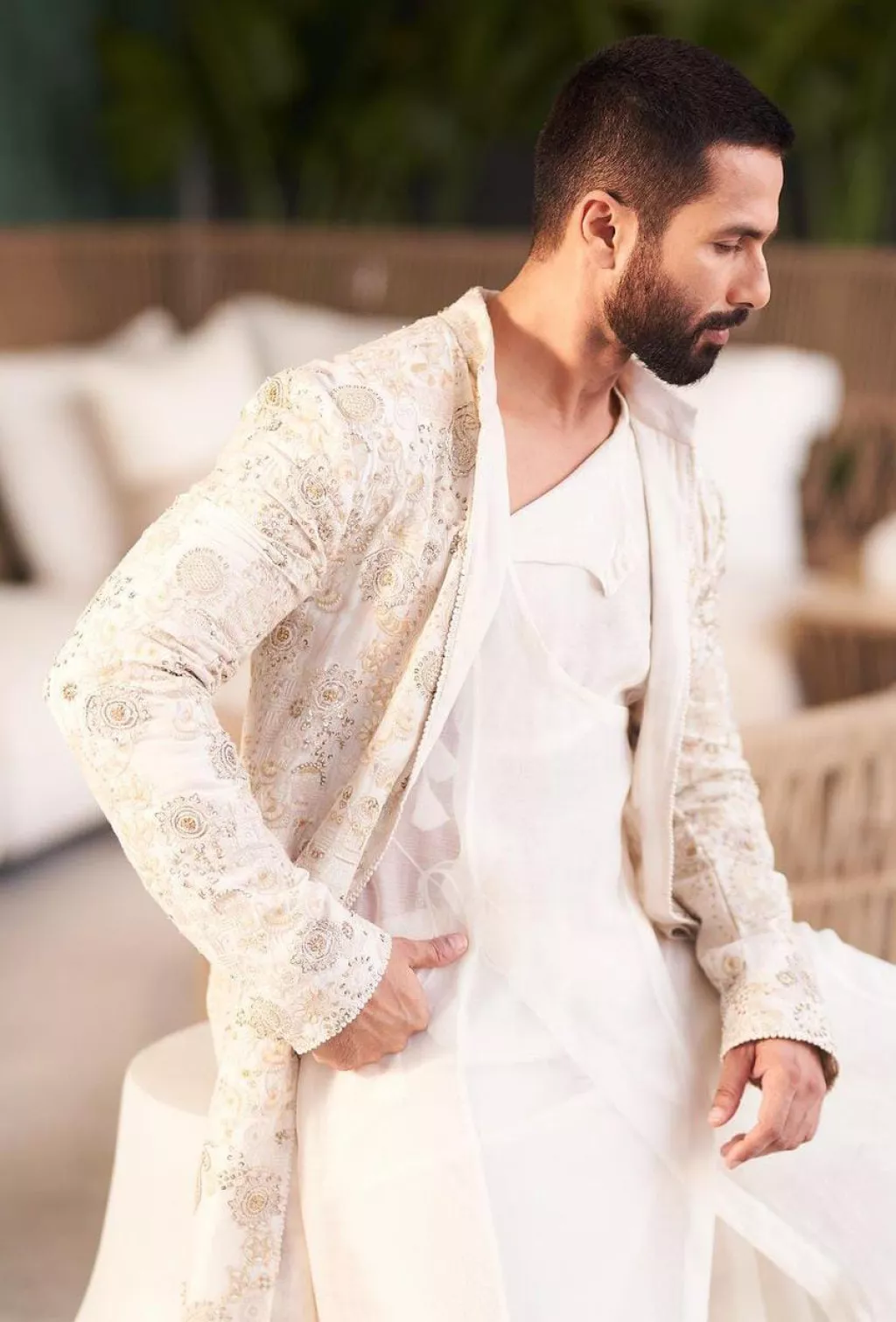 Diwali 2023: Mira Rajput Aces In Her Ethnic Wear, Drops A Mushy Photo ...