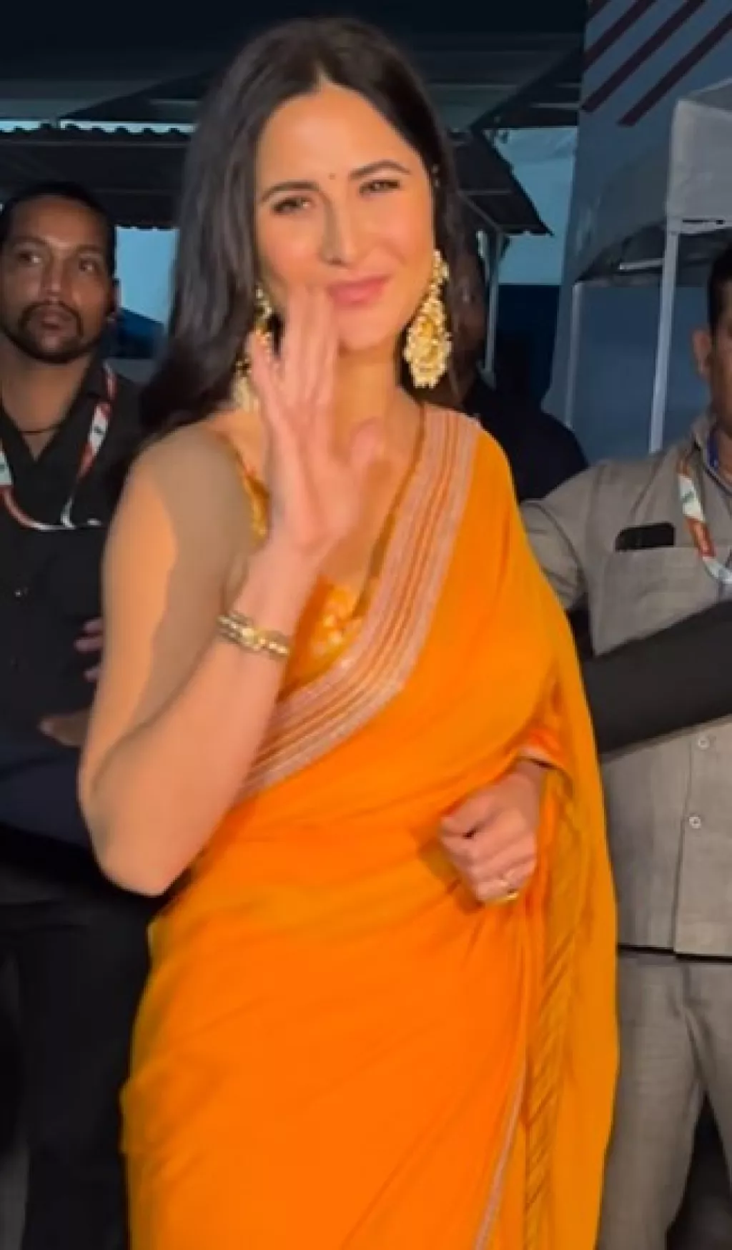 Katrina Kaif Looks Royal As She Stuns In An Orange Saree, Netizens ...