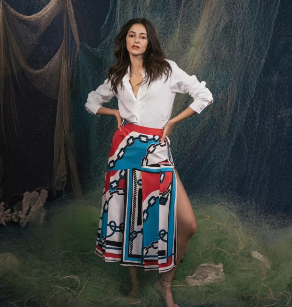 Ananya Panday Graces The Cover Of Elle India Magazine, Netizens Say ...