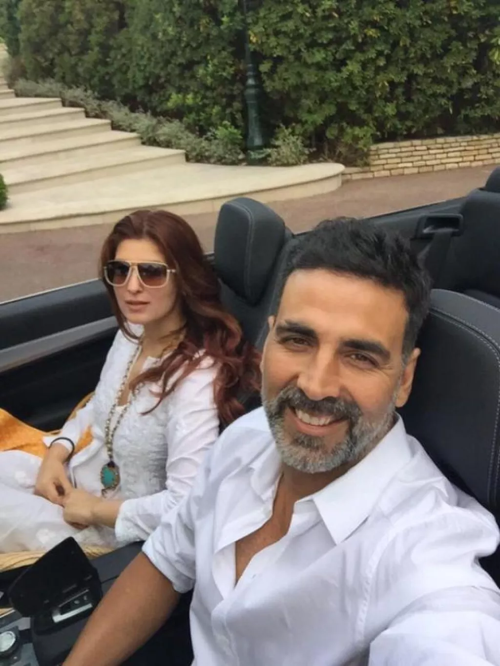 Twinkle Khanna Recalls Telling Akshay Kumar That She Would Never Marry Him On Their 5th Date