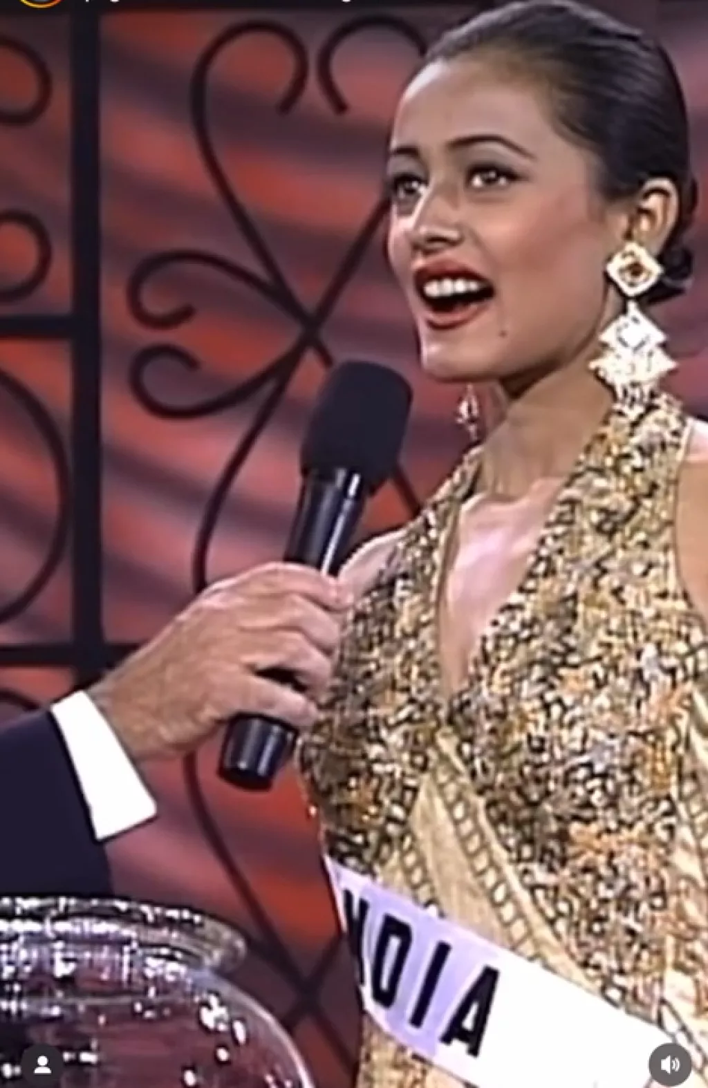 Namrata Shirodkar Lost Miss Universe 1993 Due To Her Dumb Answer To An ...