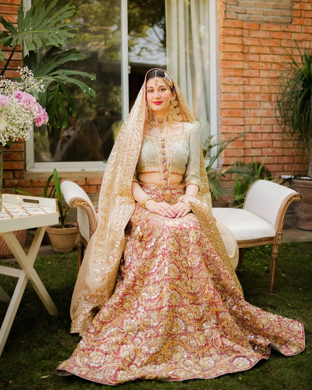 15 Pakistani Brides Who Wore Mesmerising Lehengas On Their 'Nikaah'