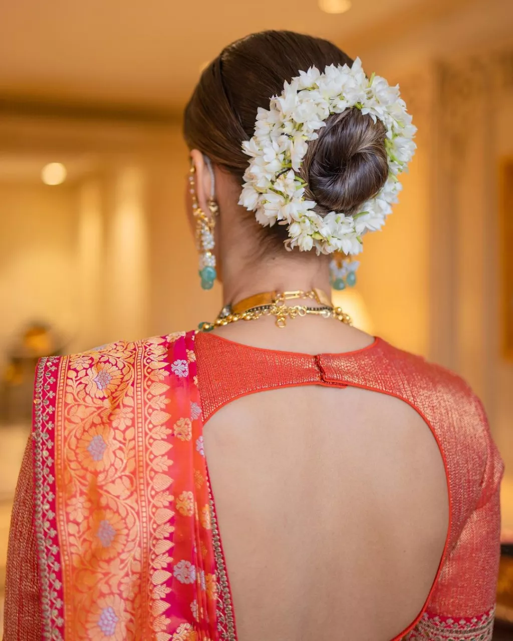 Influencer Bride Wore A Silk Saree From Sabyasachi With Her Nani's Heirloom Jewellery On Reception