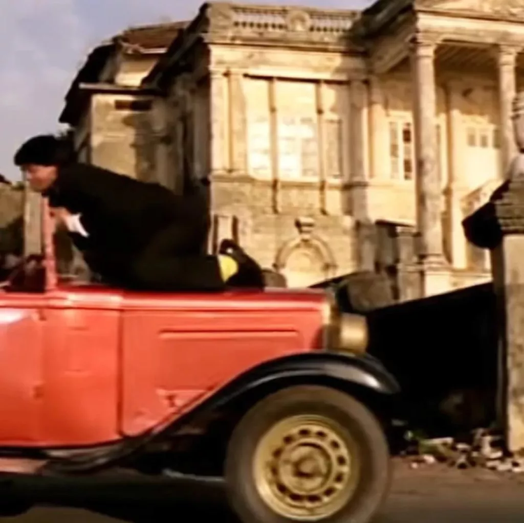 SRK's Old Video Dancing On 'Chaand Taare' In Front Of Mannat Goes Viral ...