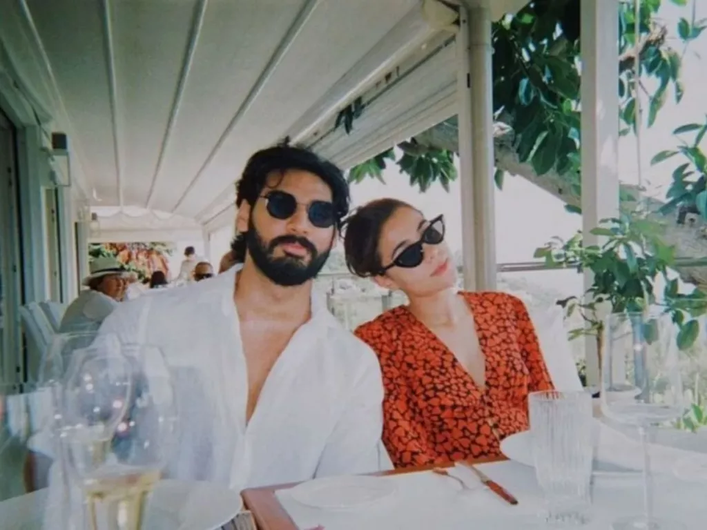 Ahan Shetty And His Girlfriend, Tania Shroff Pose With Athiya Shetty ...