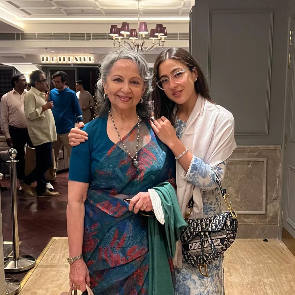 Sara Ali Khan's Granny, Sharmila Tagore Looks Evergreen In Chiffon ...
