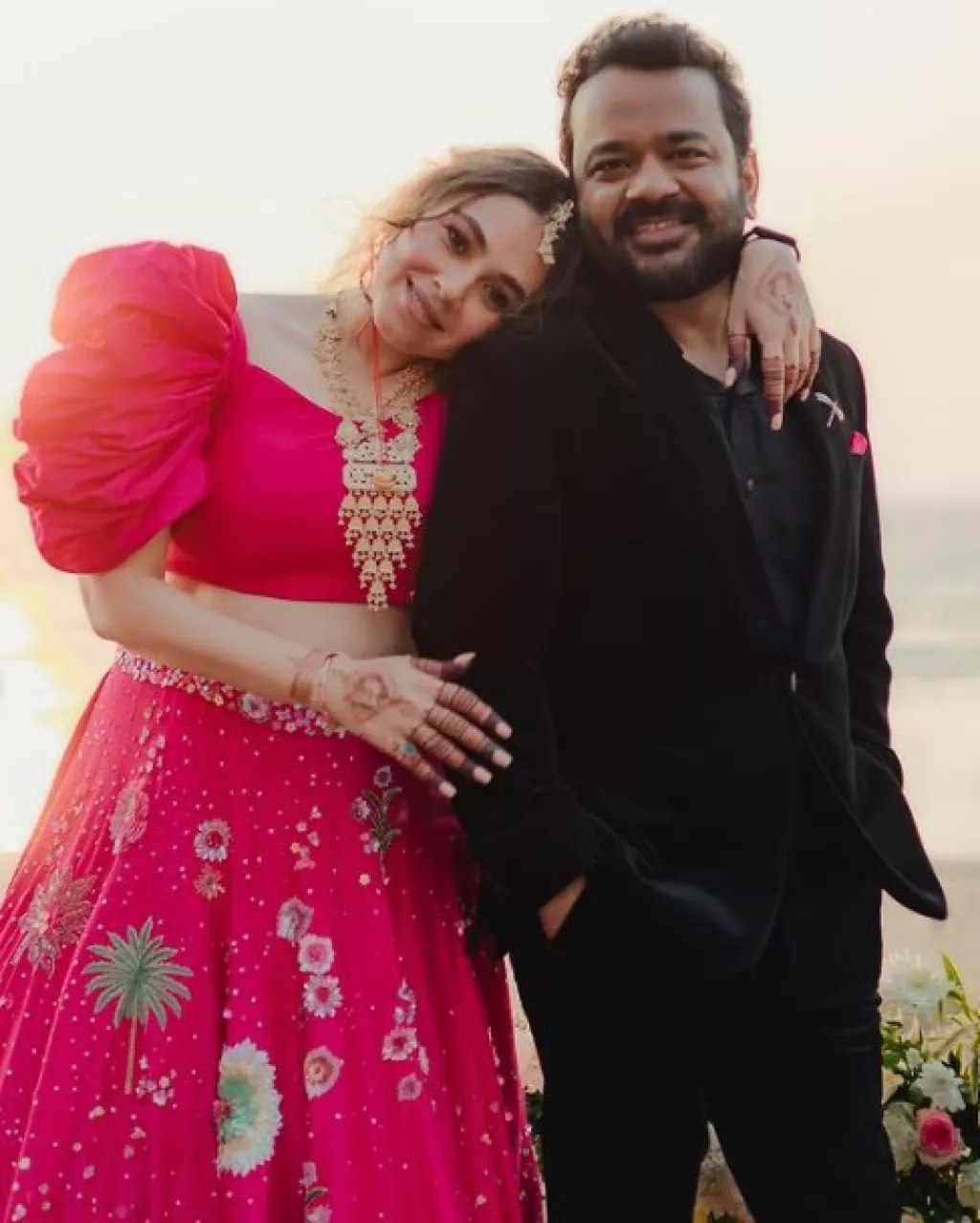 Maanvi Gagroo Dons A White Lehenga As She Twins With Husband Kumar Varun For Outdoor Lunch Party