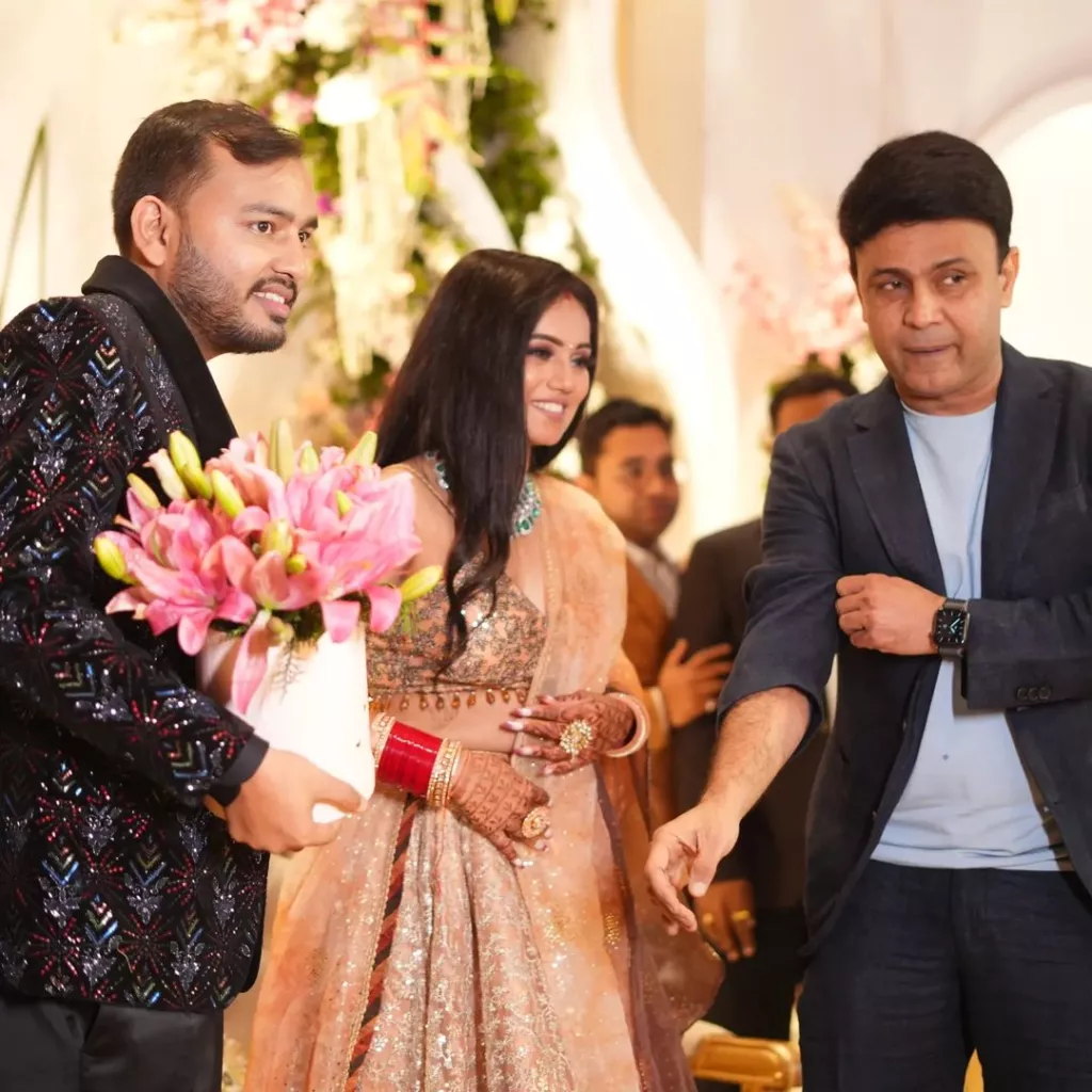 PhysicsWallah, CEO Alakh Pandey Gets Married, His Bride Dons Unique ...