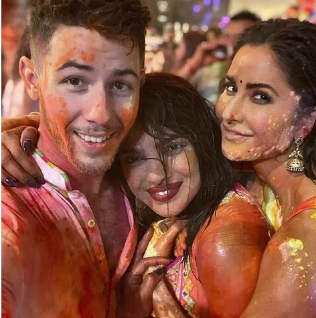 When The Ambanis Ditched Colours And Celebrated 'Phoolon-Ki-Holi' With ...