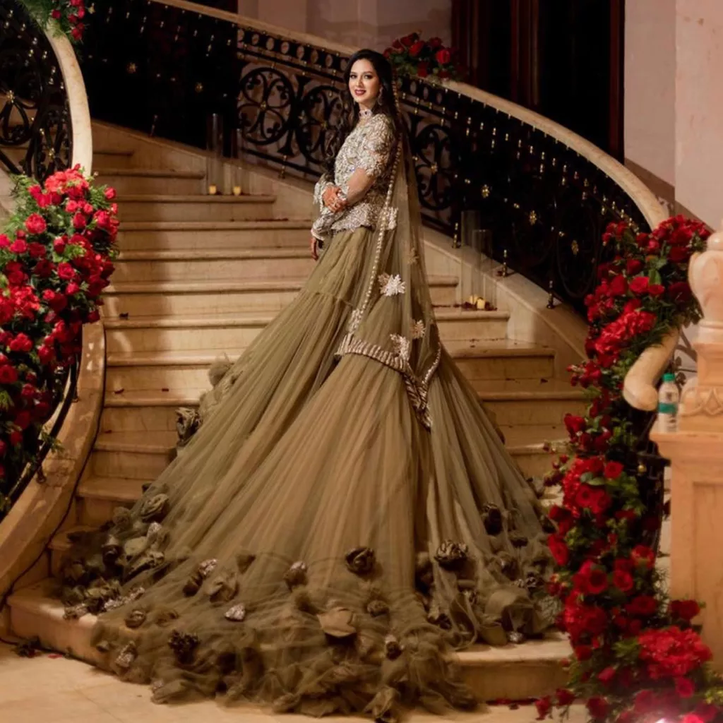 20 Brides Who Stunned In Manish Malhotra Outfits At Their Cocktail ...