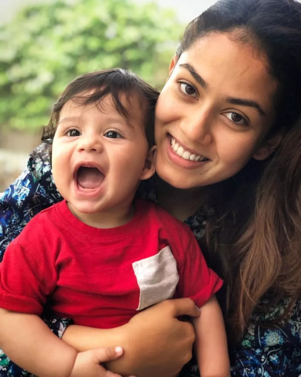 Mira Rajput Calms Her Son, Zain By Melodiously Playing Piano, Tells Him ...