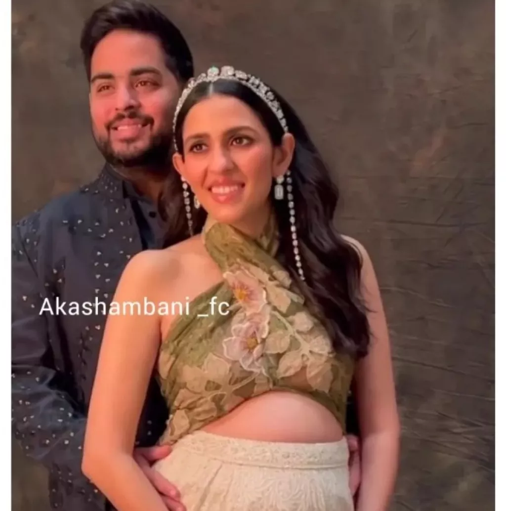 Akash Ambani And Shloka Mehta Set Couple Goals In An Unseen Picture ...