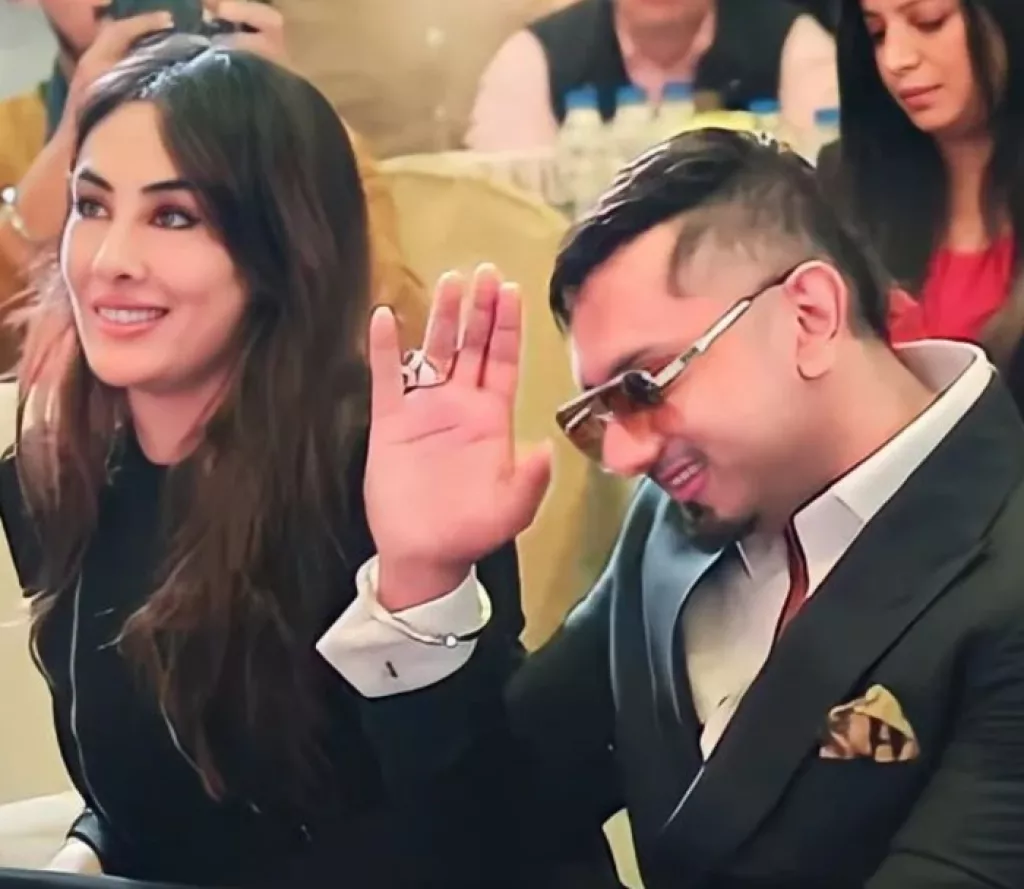 Yo Yo Honey Singh Parts Way From Girlfriend, Tina Thadani After Being ...