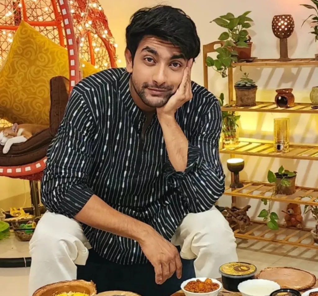 'Amar Akbar Anthony' Fame Zebisko Is The Step-Father Of Famous TV Actor ...