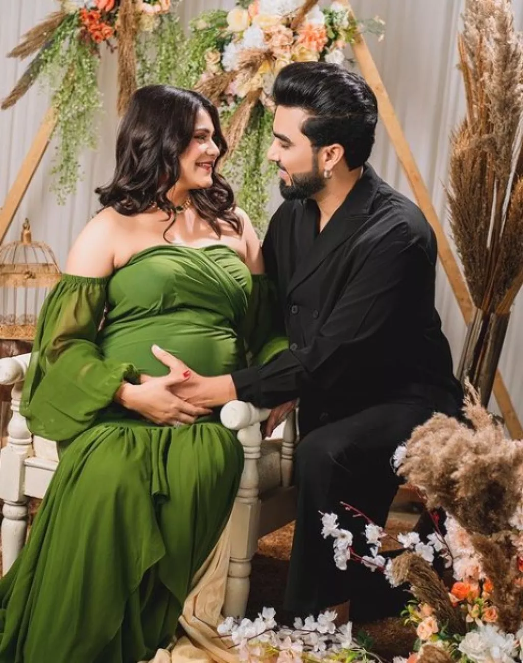 Youtuber Armaan Malik Reveals His Newborn Baby Zaid Malik's Face ...