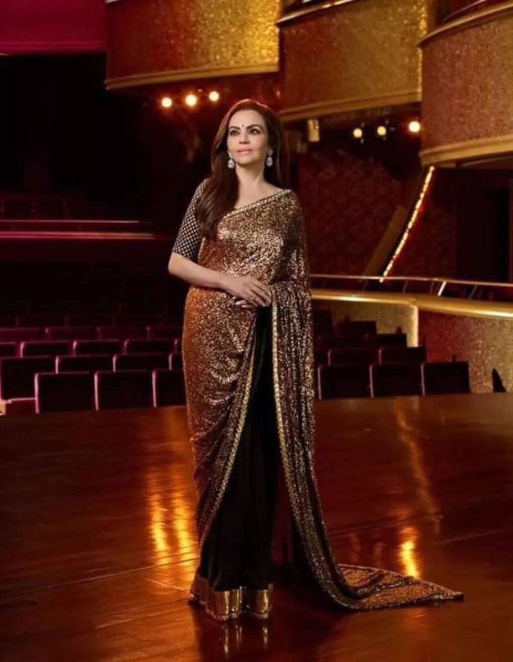Nita Ambani Promotes Sustainable Fashion By Repeating Her Sabyasachi ...