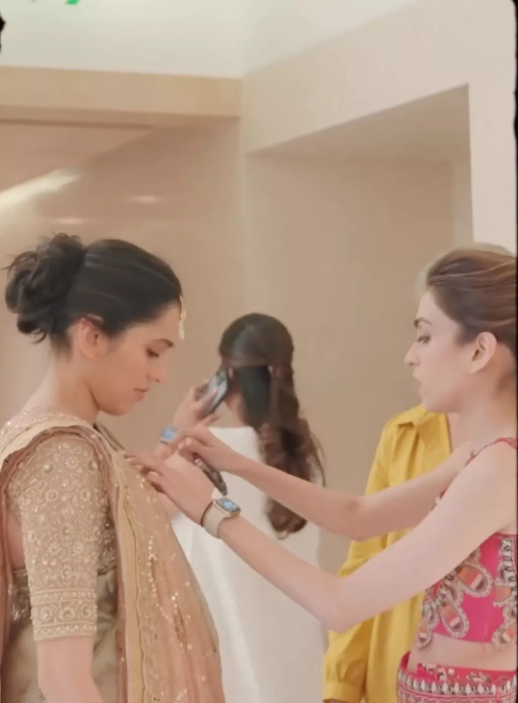 Shloka Mehta's Sister, Diya Reveals How She Styled Her Pregnant Sister ...