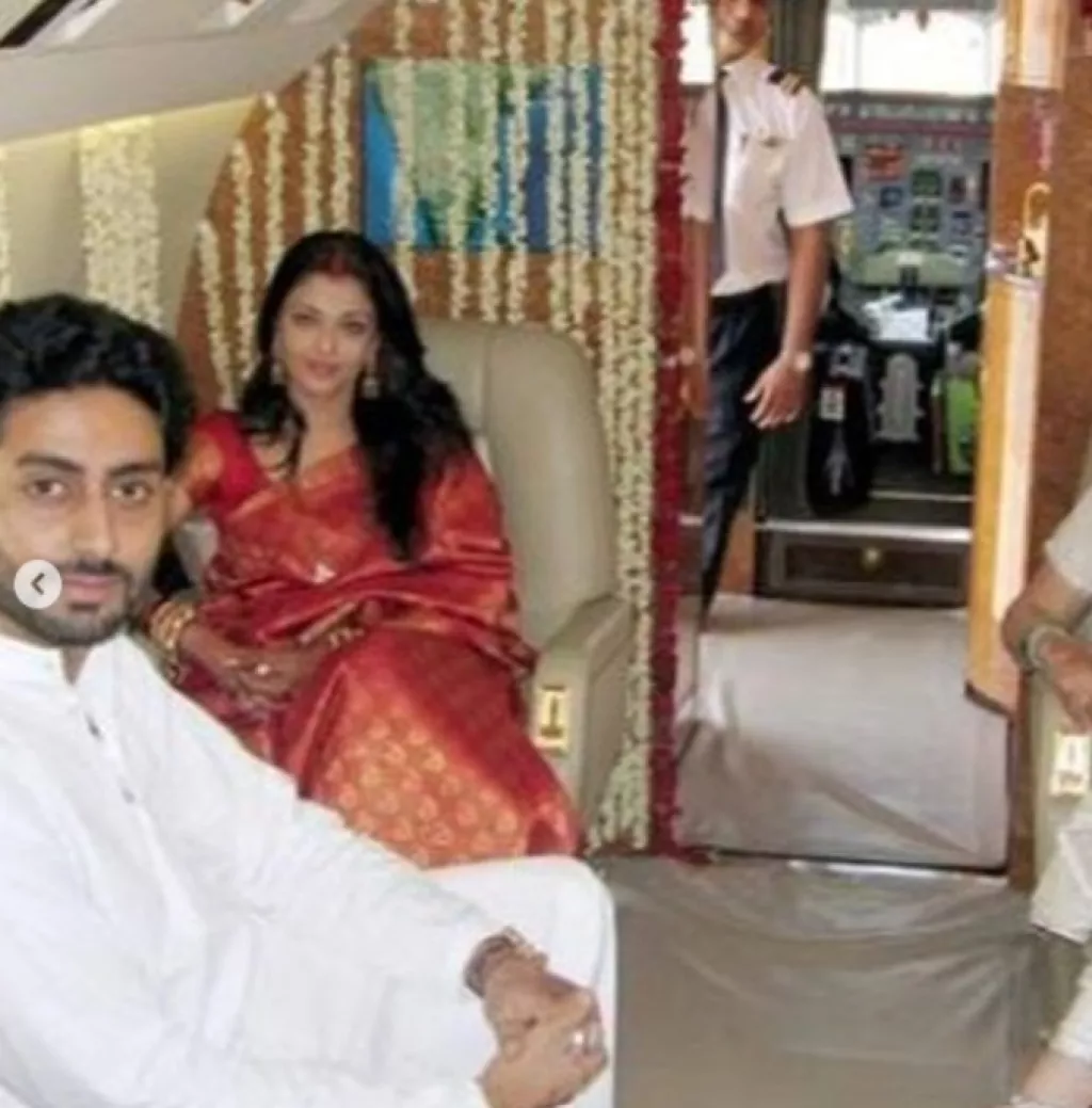 Abhishek Bachchan And Aishwarya Rai's Rare And Unseen Wedding Pictures: From Mehendi to 'Ghudchadi'