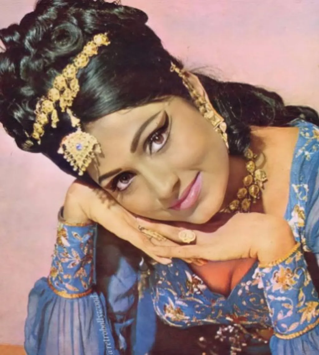 Bindu Recalls Not Getting An Award For Debut Film But Jaya Bachchan Did ...