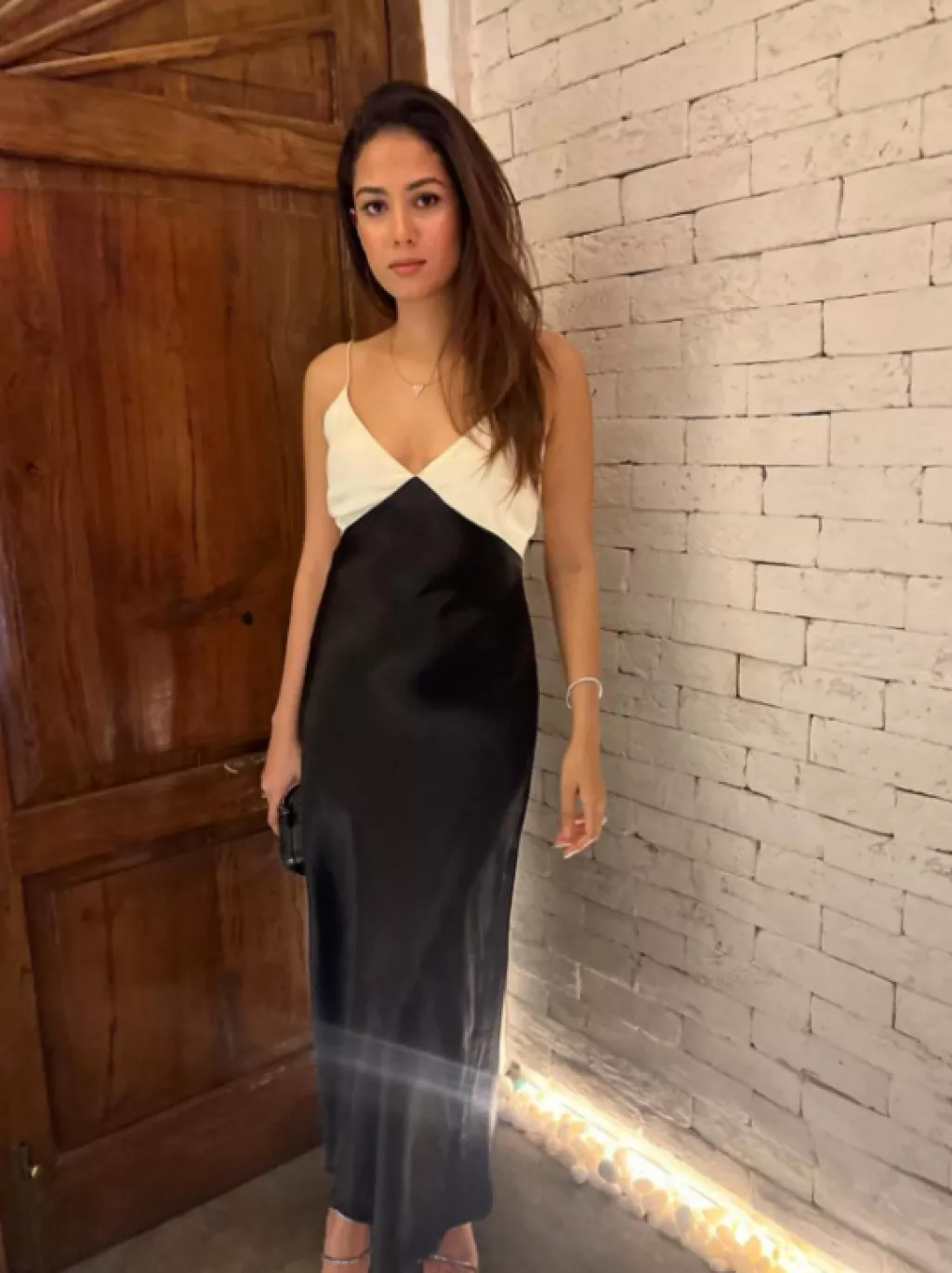 Navya Naveli Nanda Dons A Satin Slip Dress Worth Rs. 6.6K, Gives Strong ...