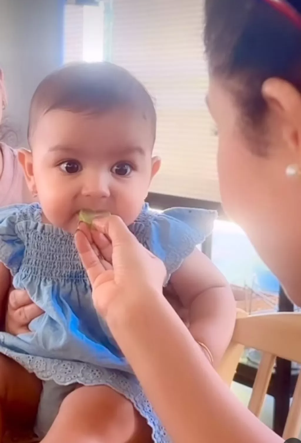 Debina Bonnerjee's Daughter, Divisha Tastes Lemon For The First Time ...