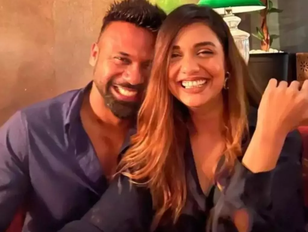 Divya Agarwal Stuns In A Blue Ensemble At Her 'Haldi', Her Home Gets A Unique 'Lays' Decoration