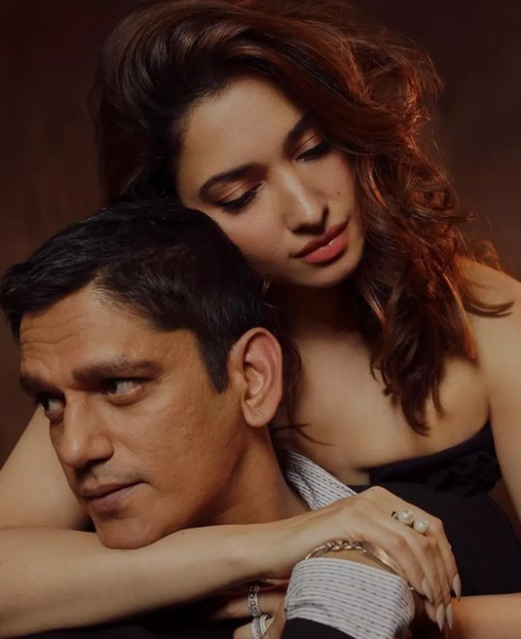 Vijay Varma Recalls Watching Aamir-Karisma Kissing In 'Raja Hindustani' In Front Of His Family