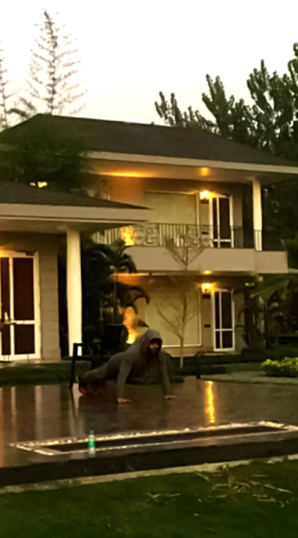 Kapil Sharma's 25 Crores Worth Farmhouse In Punjab Is A Paradise In ...