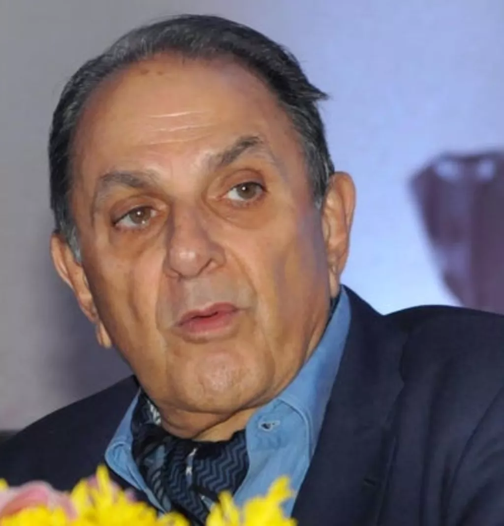 Nusli Wadia: Fight To Buy Britannia, Multi-Crore Wadia Group, Family ...