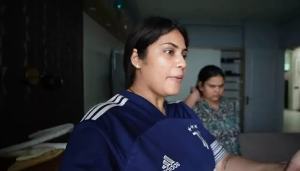 YouTuber, Armaan Malik's Son, Zaid Malik Speaks His First Word, Kritika ...