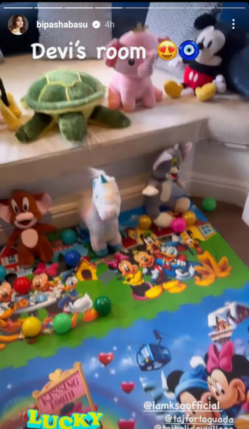 Bipasha Basu's Daughter, Devi Gets A Peppa Pig-Themed Tent House, Plays ...