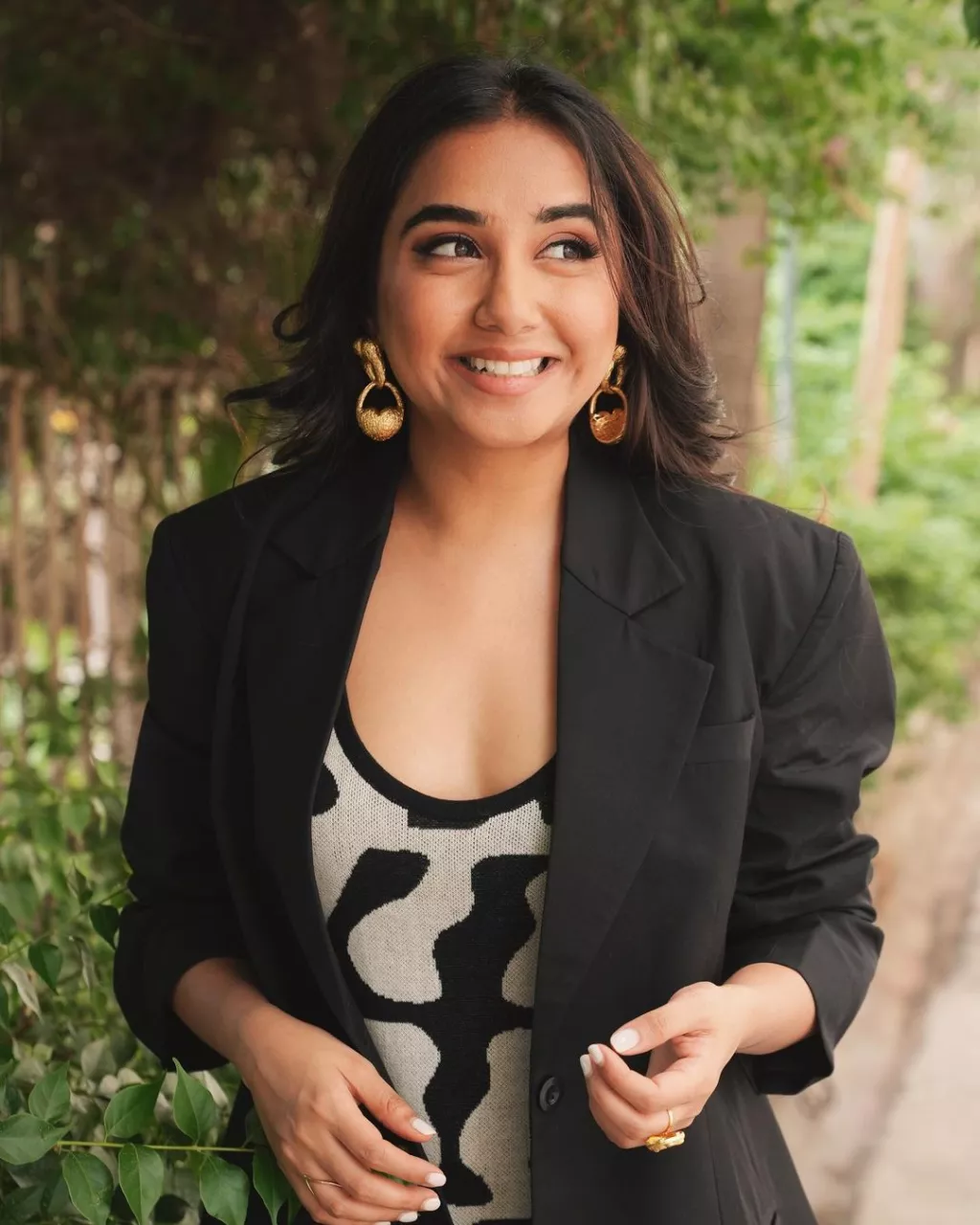 Prajakta Koli: Mostly Sane Earns Rs 40 Lakhs From YouTube Monthly ...