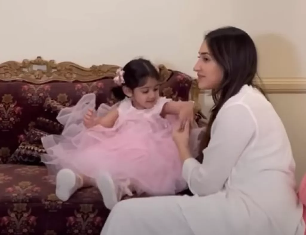 Sayyeshaa Saigal And Arya's Daughter, Ariana Turned 2-Years-Old, Cuts ...
