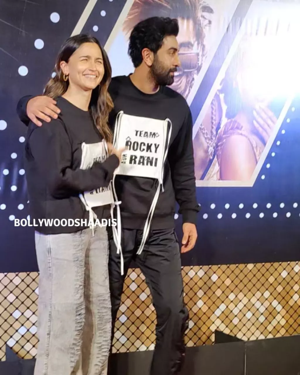 Alia Bhatt Makes Ranbir Kapoor Wear Matching 'Team Rocky Aur Rani' T ...