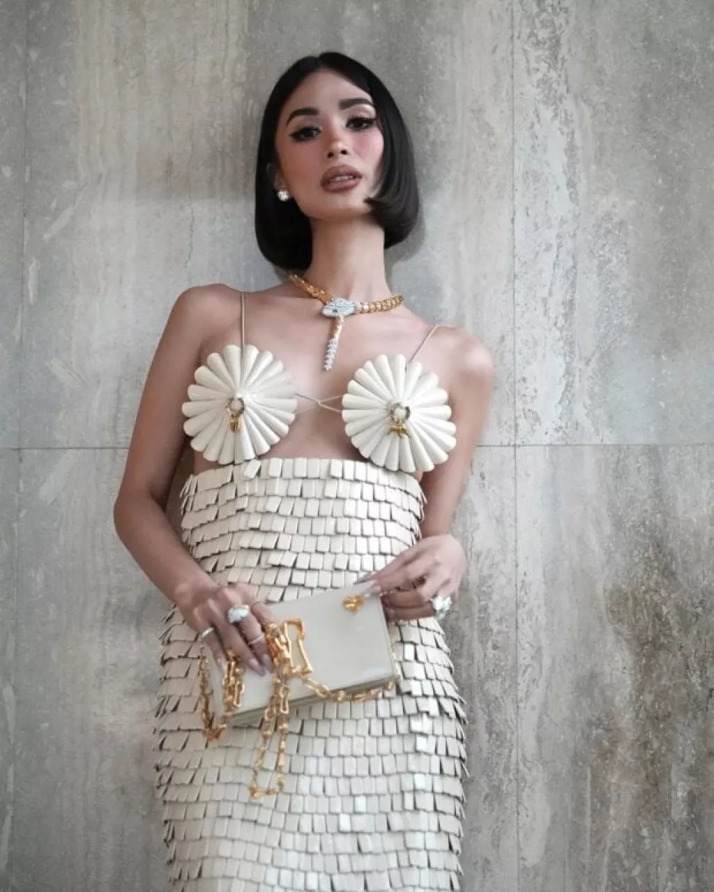 Filipino Socialite, Heart Evangelista Owns A 3-Stacked Diamond Ring, It Screams Luxury At Its Best