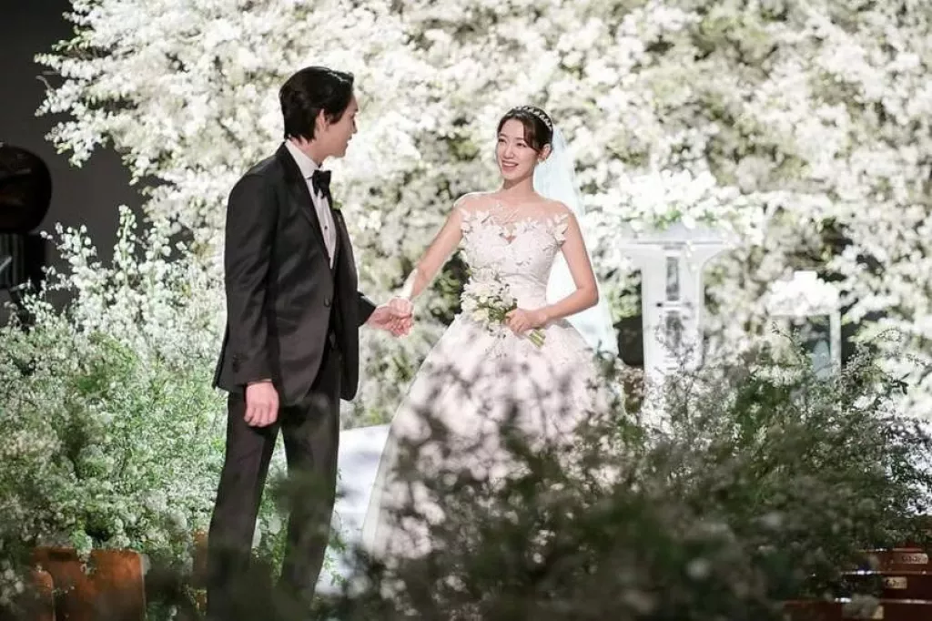 Life Of Park Shin-Hye: From A Scandalous Kiss With Lee Min Ho To Having ...