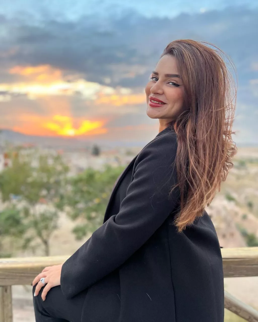 Aashka Goradia: Here's How TV Actress Built Rs 1200 Cr Renee Cosmetics ...