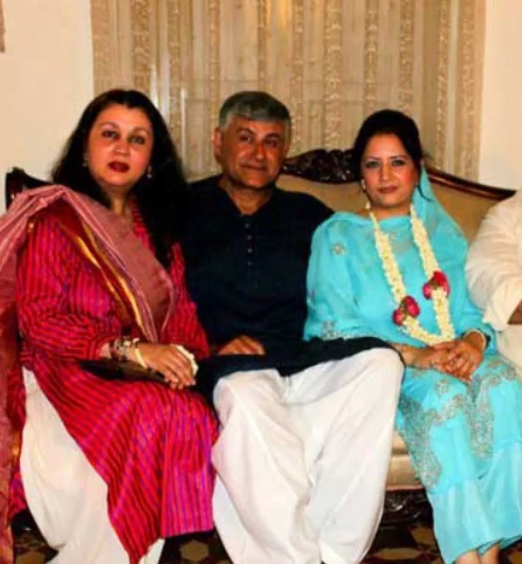 Popular Pakistani Celebs Who Married Thrice And Gave Love Another ...