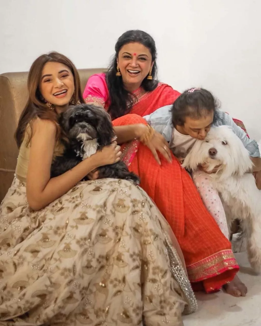 Aashna Shroff: Parents' Divorce, From Rs. 1500 To Rs. 37 Crores Net ...