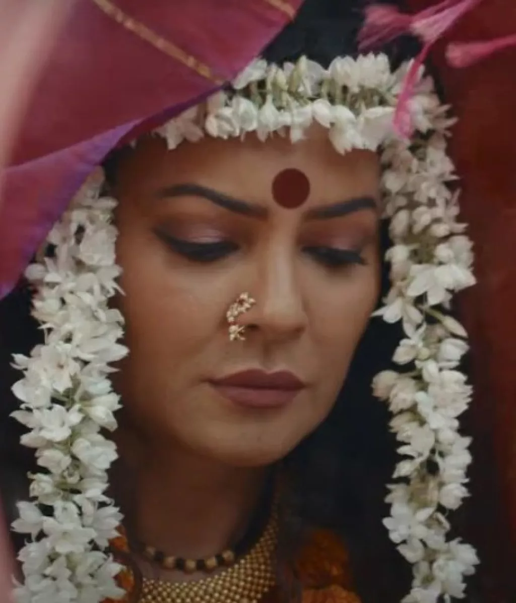 Sushmita Sen's Transformation To Play Gauri Sawant In Taali, Bandaged ...