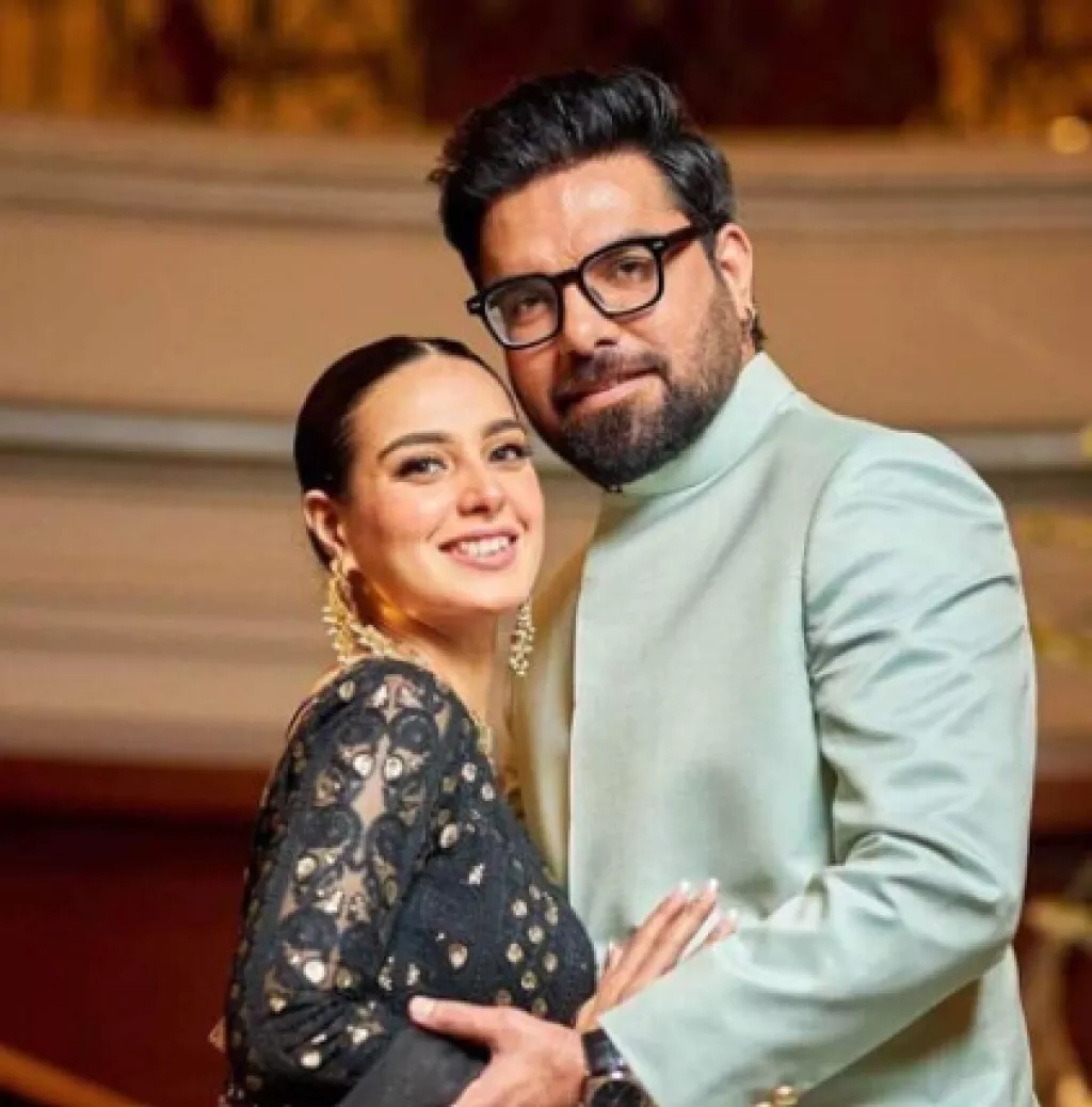 Pakistani Celeb Couples With Huge Age Gap: Hamza Ali Abbasi-Naimal ...